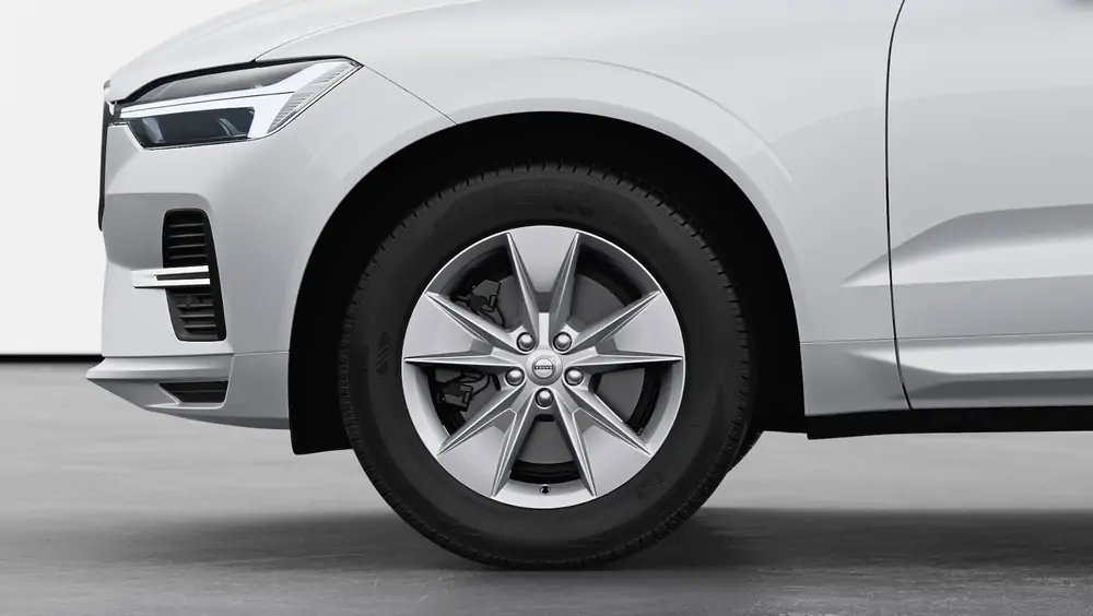 Volvo stock: XC60 SUV Core Mild hybrid 8-speed Geartronic™ a