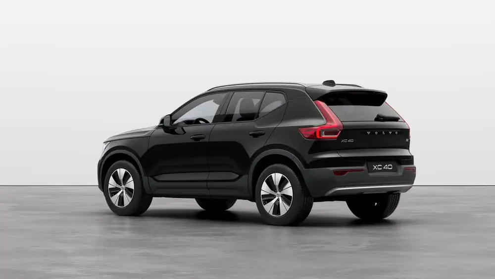 Volvo stock: XC40 SUV Core Micro hybrid 8-speed Geartronic™