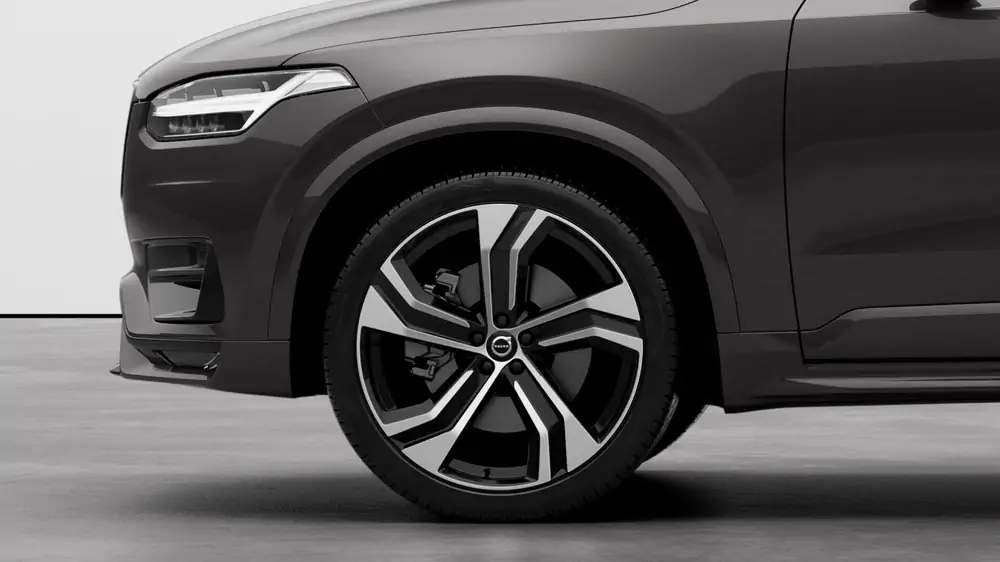 Volvo stock: XC90 SUV Plus Mild hybrid 8-speed Geartronic™ a