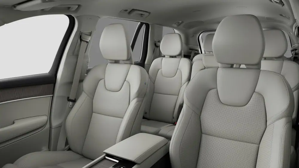 Volvo stock: XC90 SUV Plus Mild hybrid 8-speed Geartronic™ a
