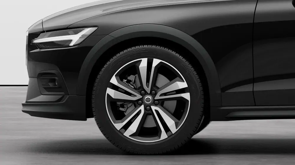 Volvo stock: V60 Cross Country ESTATE Plus Mild hybrid 8-spe