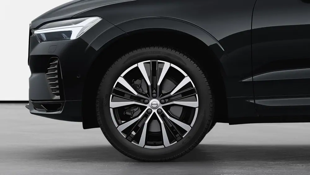 Volvo stock: XC60 SUV Ultimate Mild hybrid 8-speed Geartroni