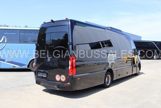 Voertuig - Mercedes Sprinter VIP / 3L V6 / 519 CDI / 7.4m / USB / Full ...