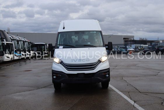 Belgian Bus Sales - Vehicle - Iveco Daily Line / 65C18HA8 / MY24 /AIRCO ...