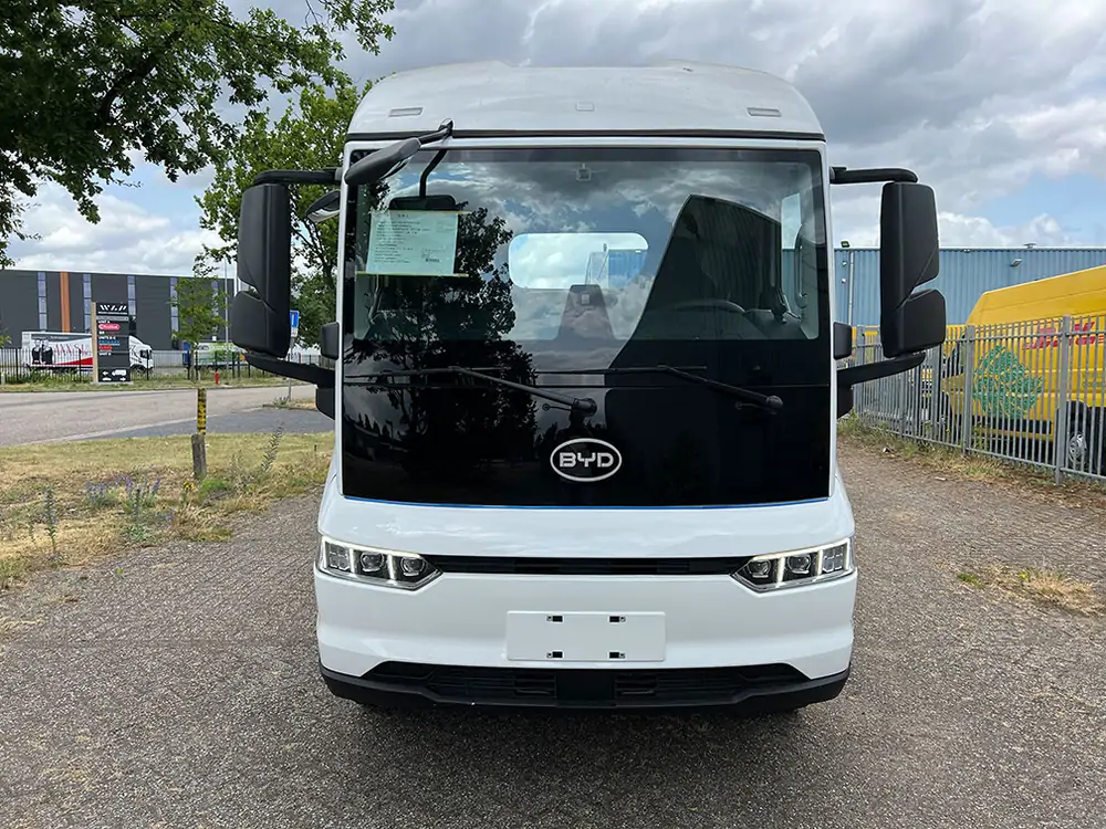 BYD ETM6 LWB 126 kWh | Elektrische bedrijfswagens