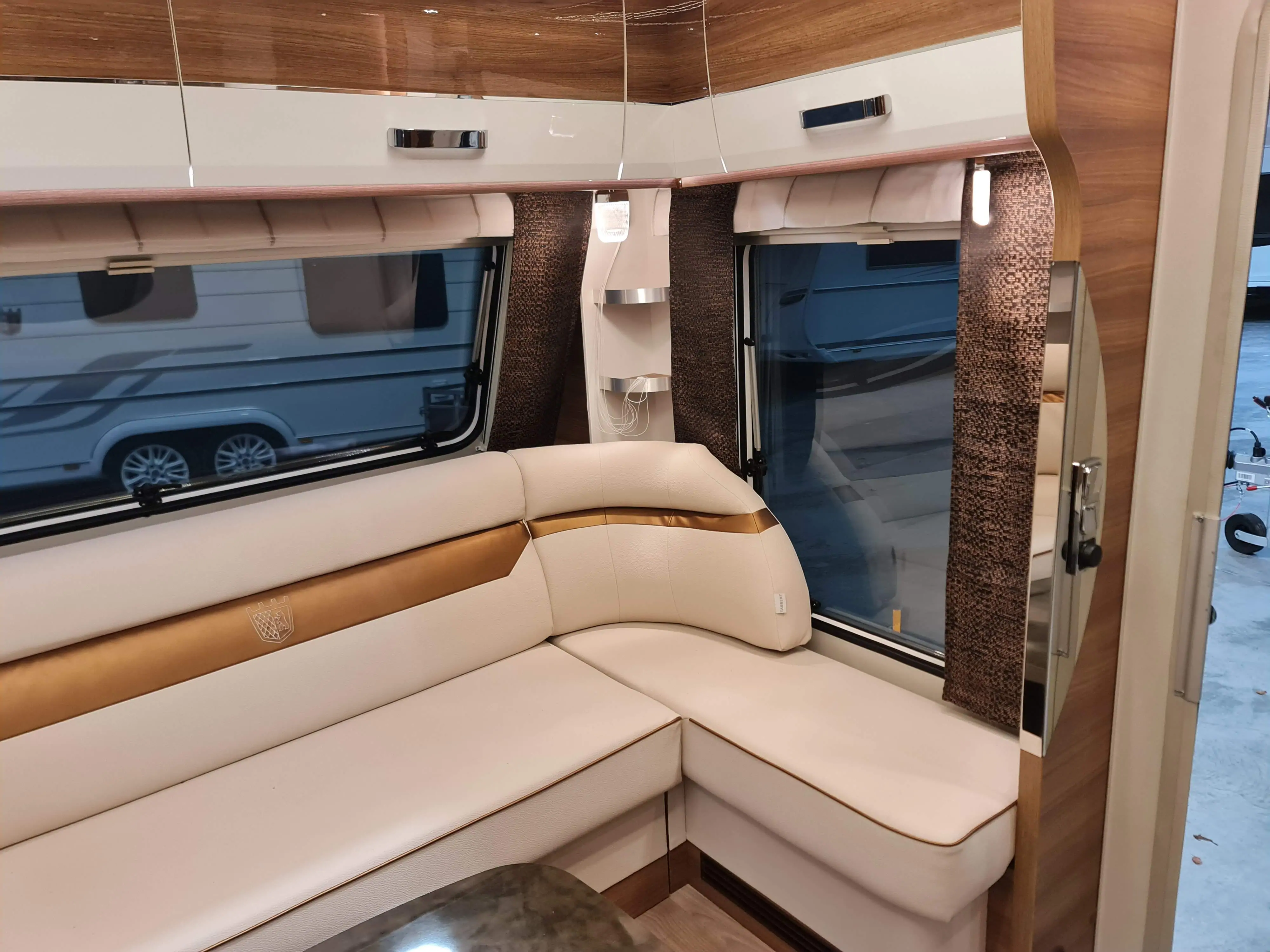 Neuf TABBERT BELLINI 570 SHTD/F l Caravan-expo