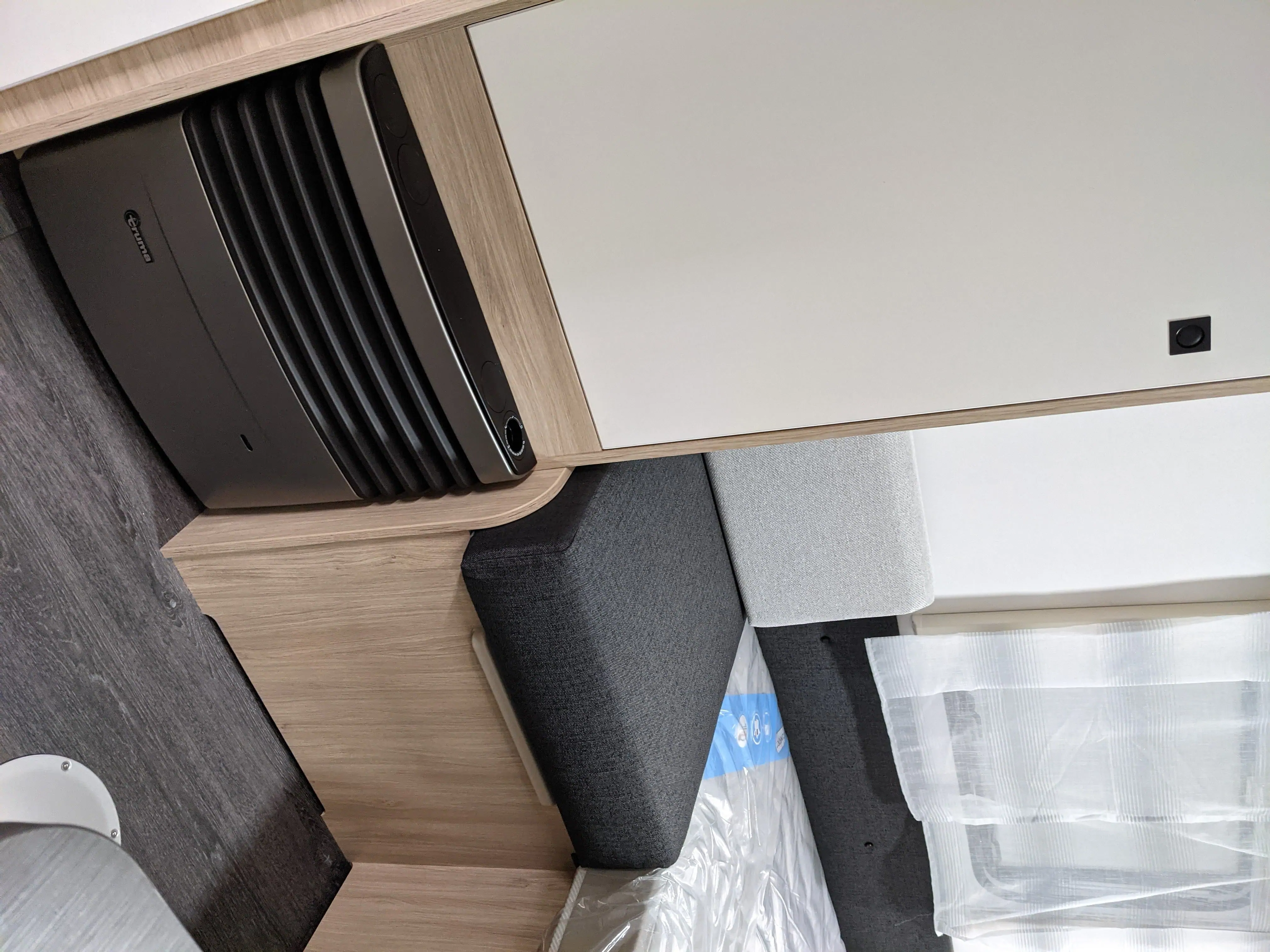 Neuf STERCKEMAN EASY 350 CP l Caravan-expo