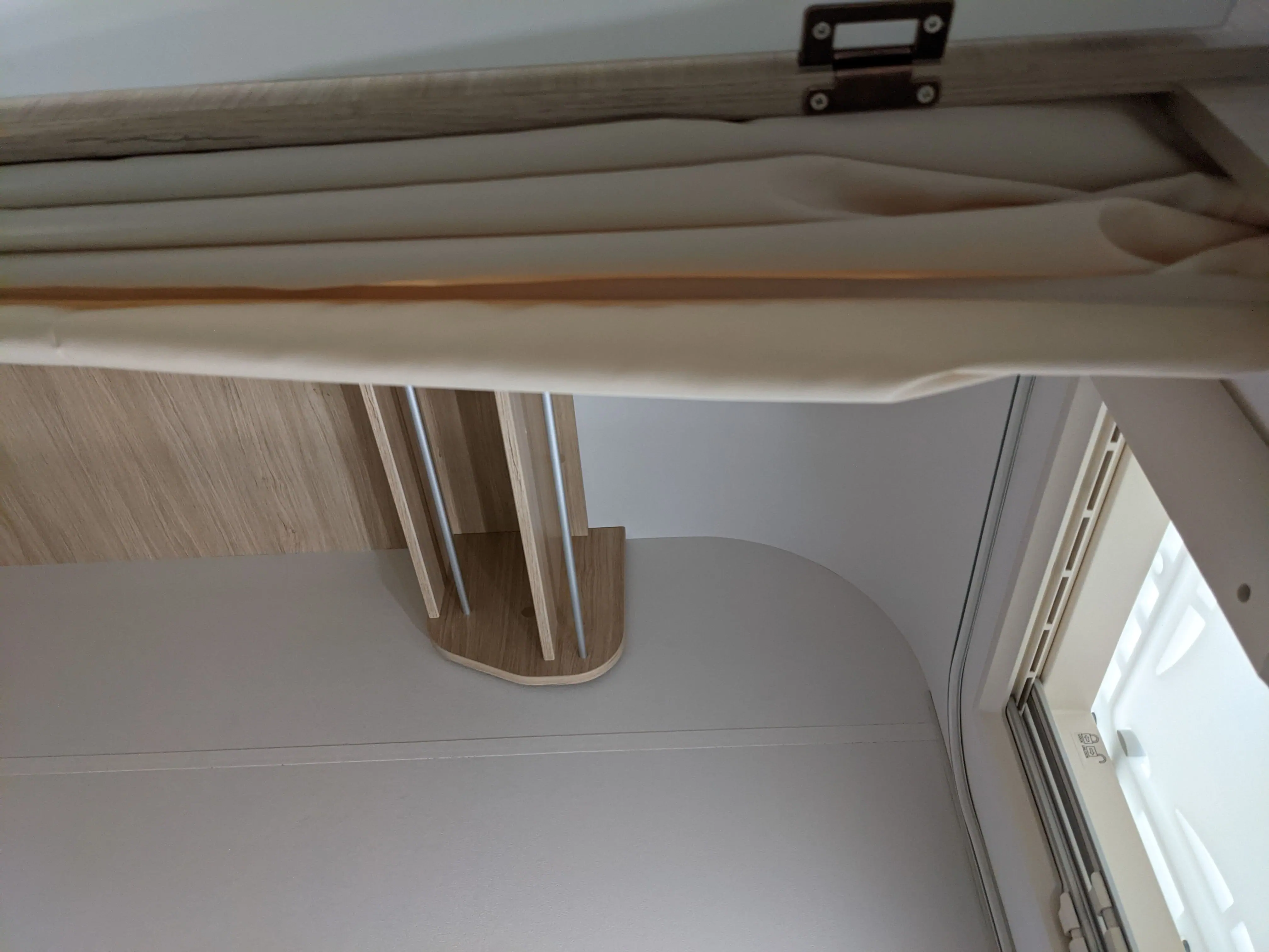 Neuf STERCKEMAN EASY 350 CP l Caravan-expo