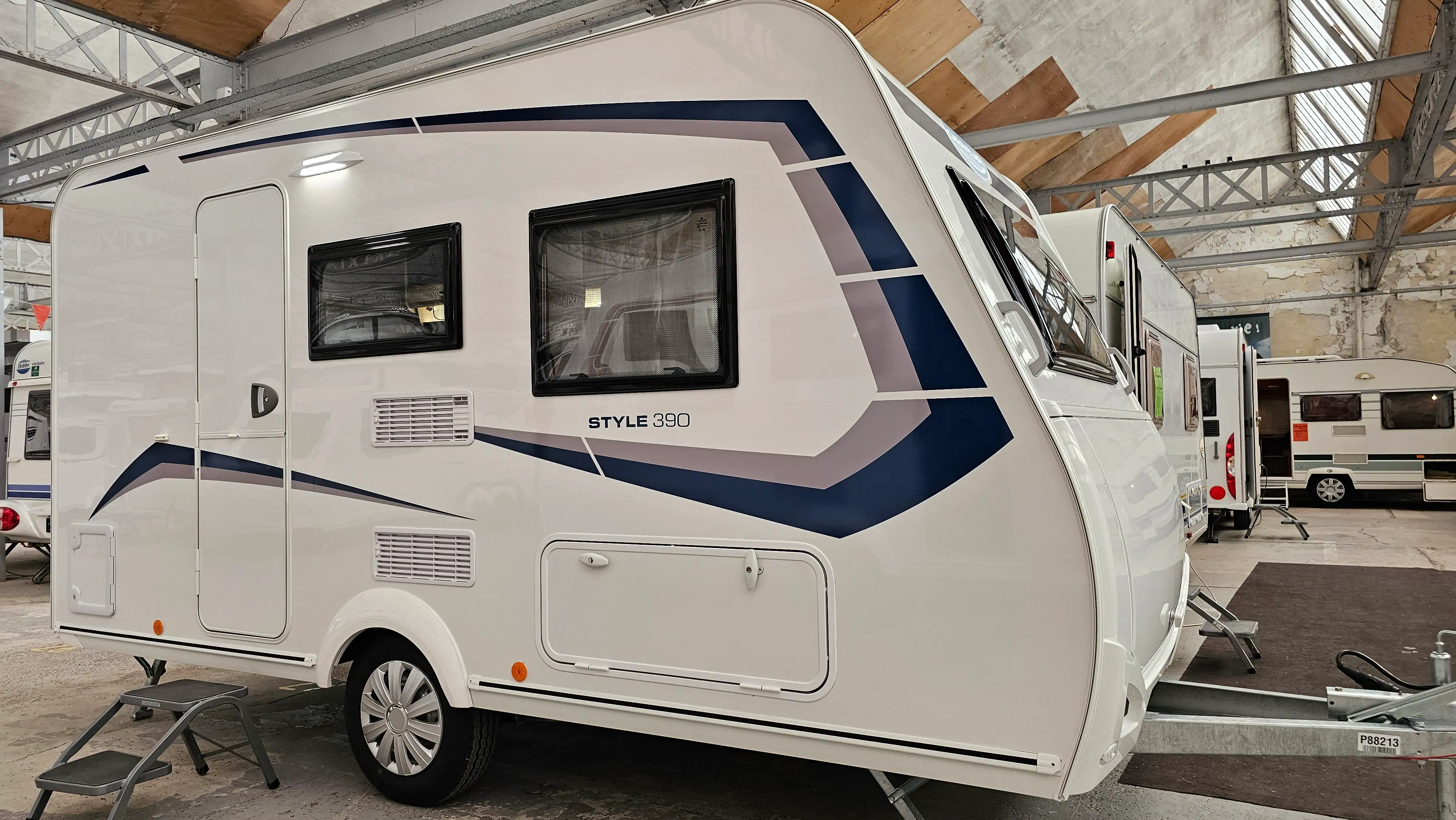 Nieuw CARAVELAIR ALBA 390 STYLE l Caravan-expo