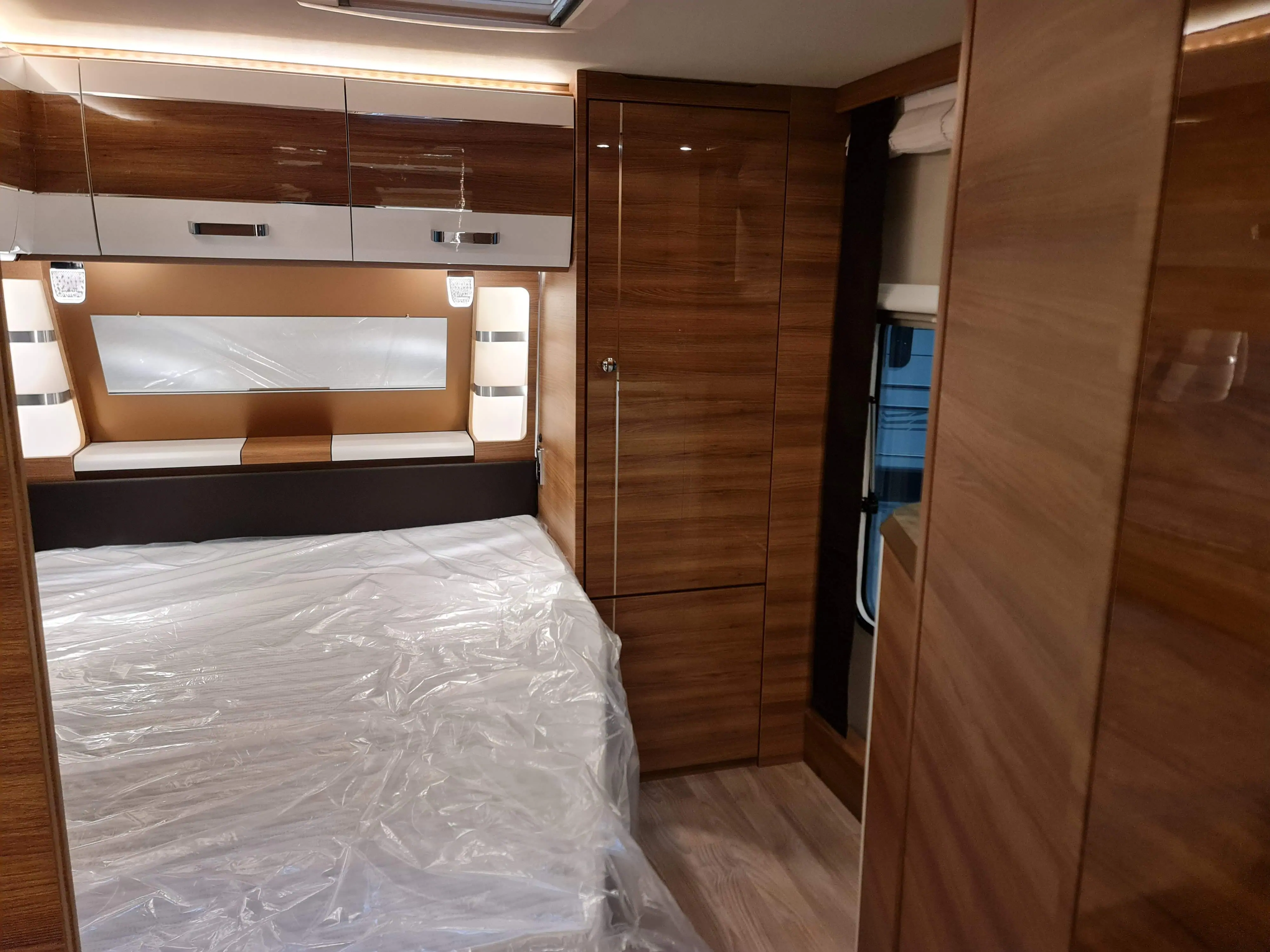 Neuf TABBERT BELLINI 620 SD/F l Caravan-expo