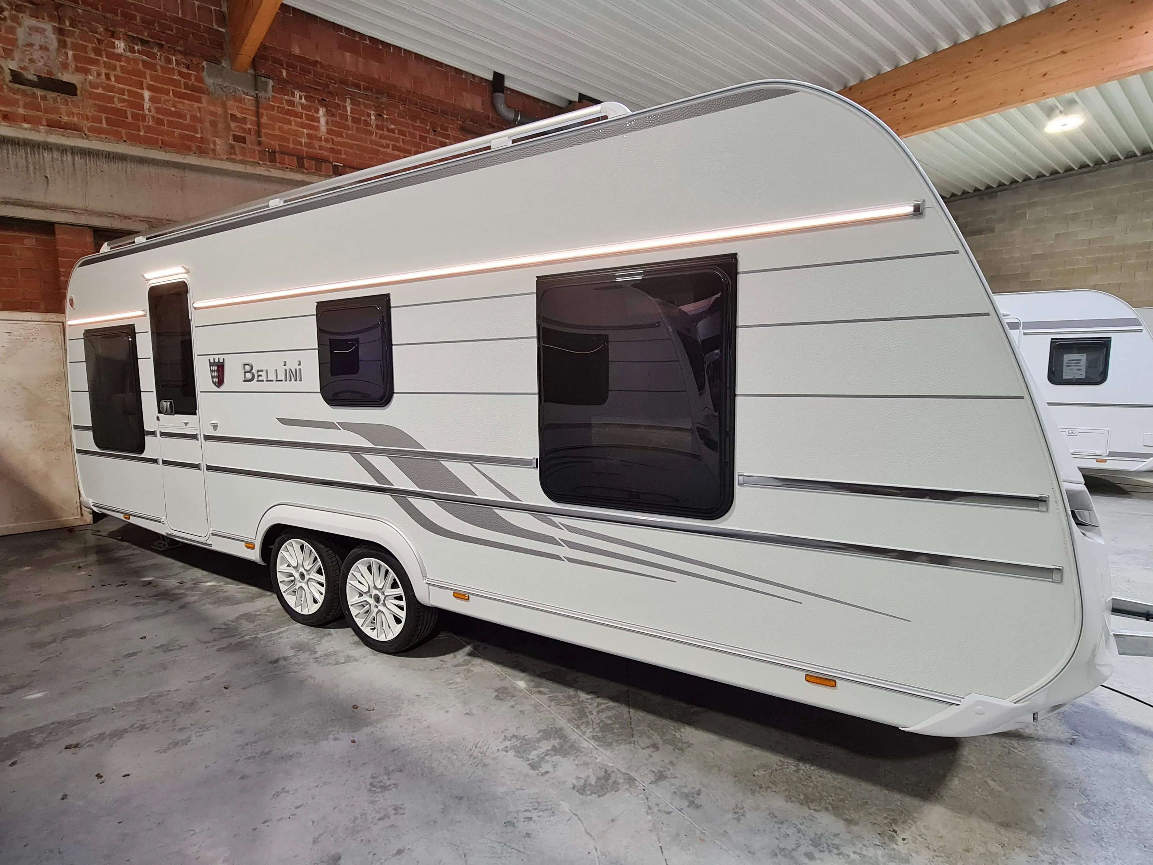 Neuf TABBERT BELLINI 620 SD/F l Caravan-expo