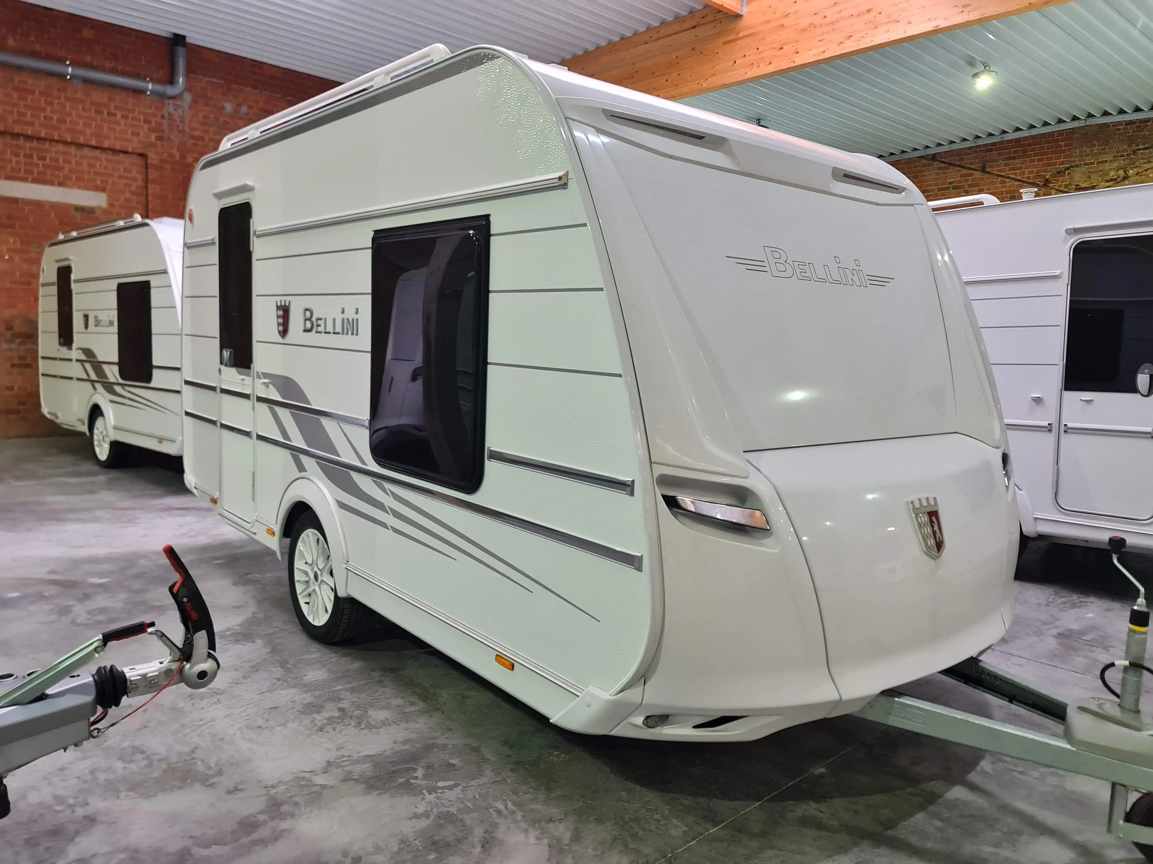 Nieuw TABBERT BELLINI 390 FHD/F l Caravan-expo