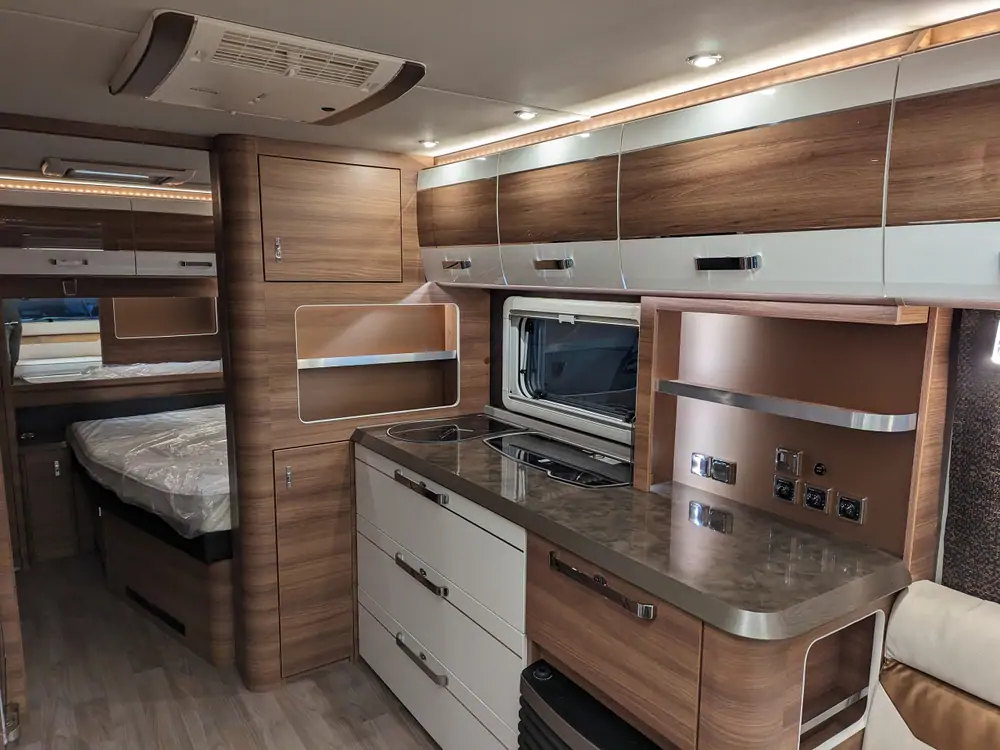 Neuf TABBERT BELLINI 655 SHTD/F l Caravan-expo